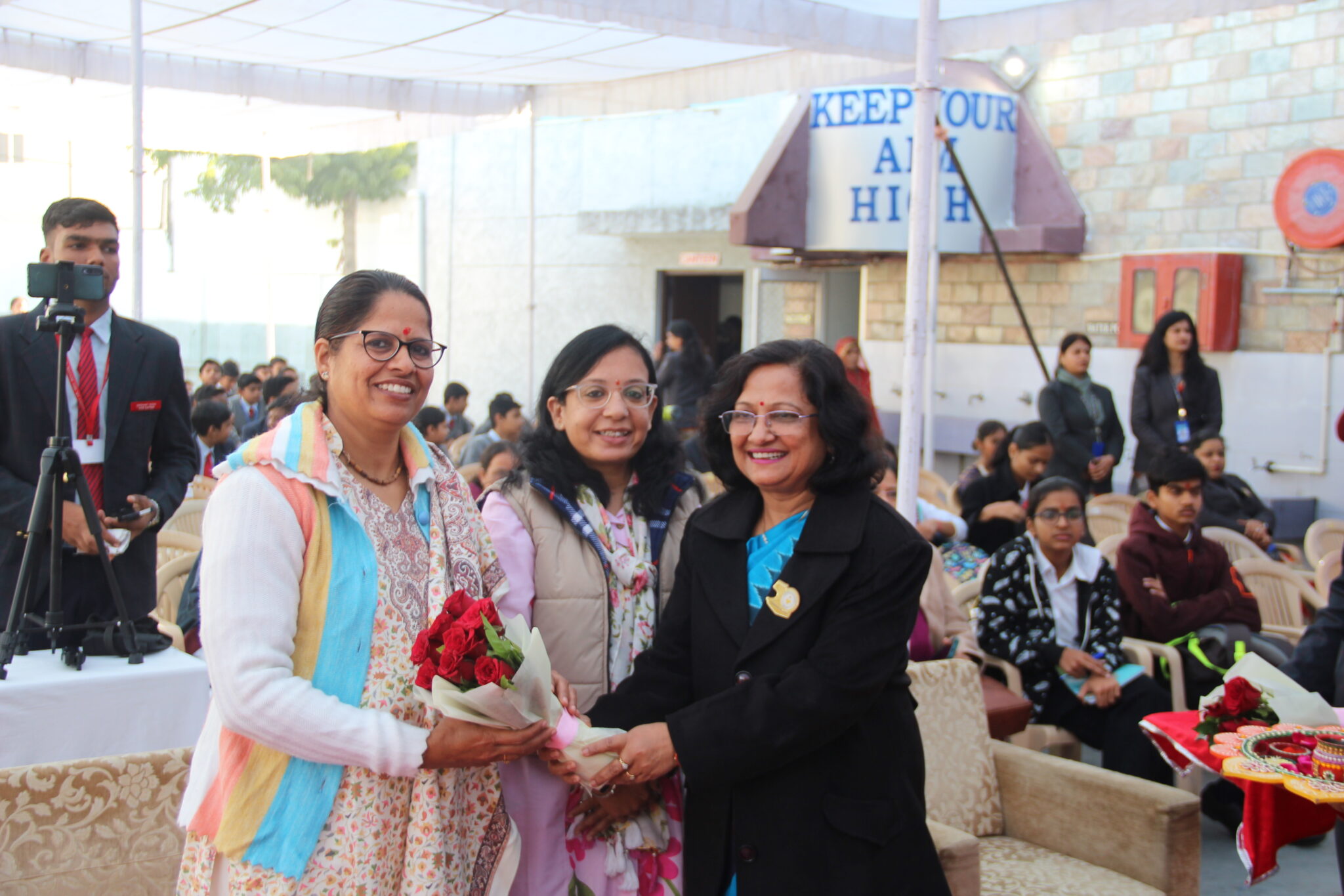 8th INTER SCHOOL HINDI & ENGLISH LITERARY COMPETITION 2025 – East Point ...